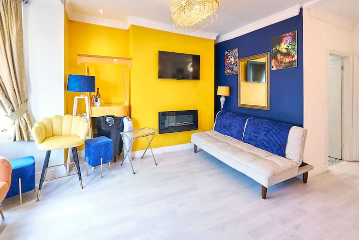 Host & Stay | Dreamz - Brighton