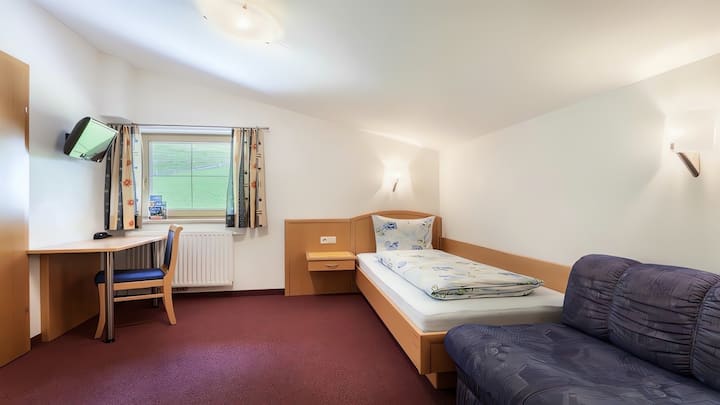 Einzelzimmer (296139) - Tux