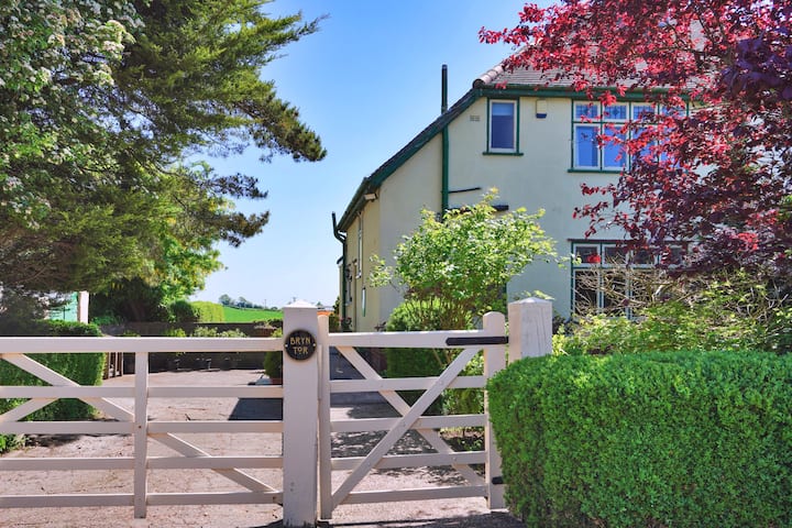 Finest Retreats| Bryn Tor - Sherwood Forest