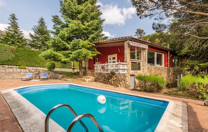 Beautiful Home In Mataelpino - Moralzarzal