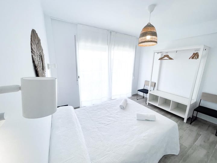 Nuevo, A 80 Metros Del Mar Y La Playa - Cullera