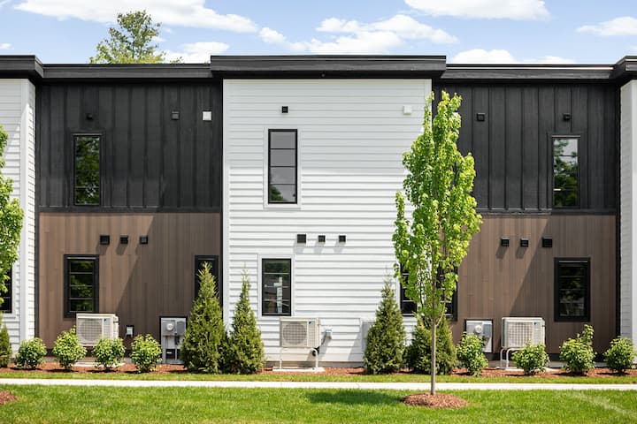 Hamilton Place | Sagewood Building | Units - Traverse City, MI