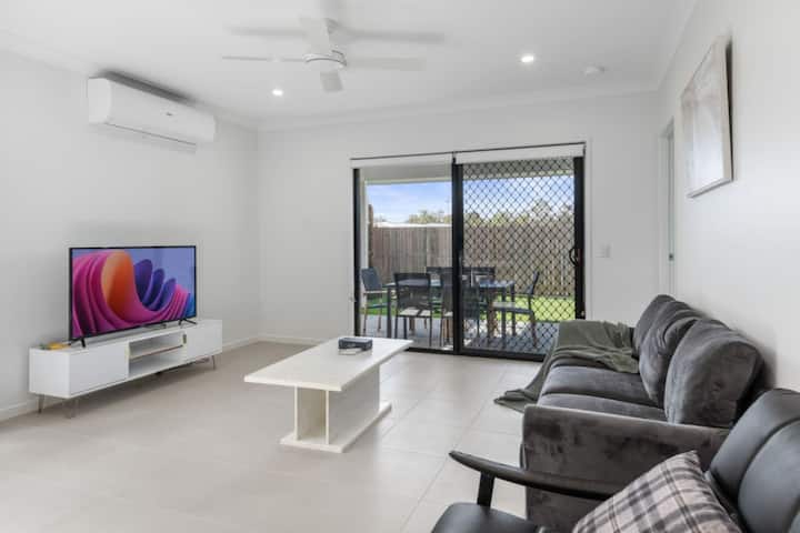 4br Comfort | Patio Backyard | Modern Convenience - Ipswich, Australia