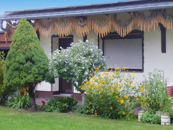 Bungalow à Lübben Avec Une Terrasse - Schlepzig