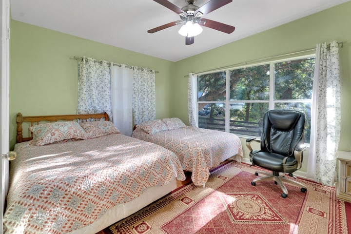 Orlando 3br | Hot Tub + Parking + Pets - Winter Garden, FL