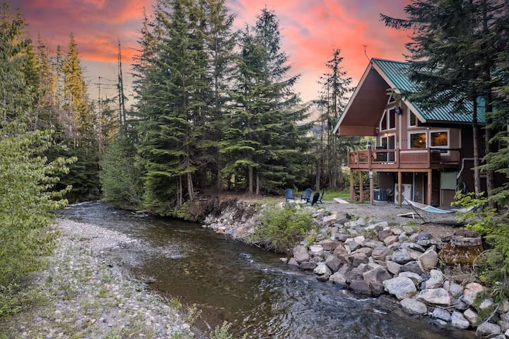 Snoqualmie Pass Cabin: Hot Tub, Sauna, Hike & Ski - Snoqualmie Pass, WA