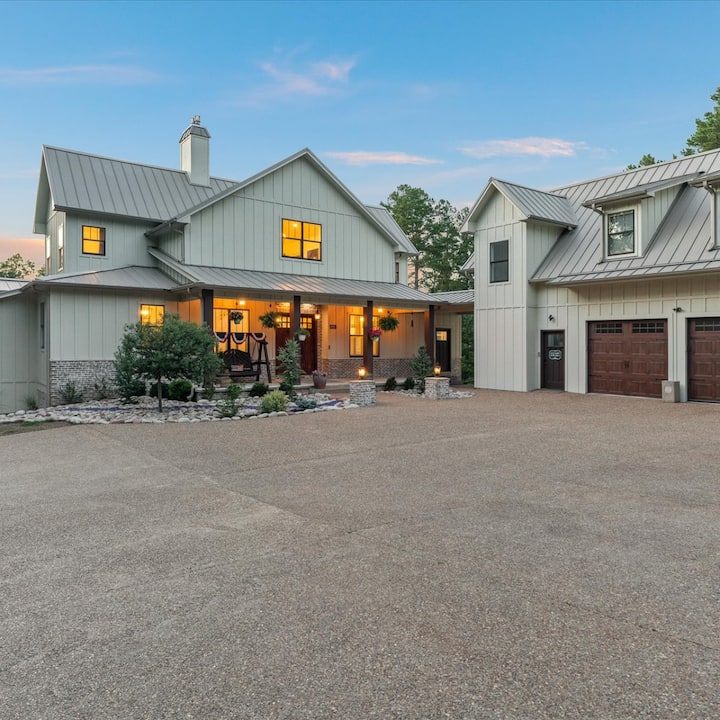 Luxe Lodge - Eureka Springs, AR