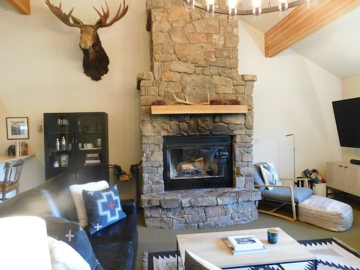 Jhrl - Moose Creek 35 - Teton Village, WY