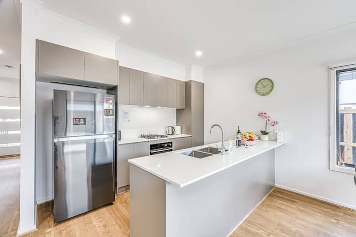 Stayau Newly Chic Beautiful 4br Berwick Escape - Beaconsfield