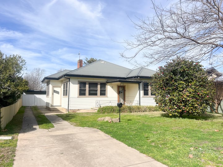 Rhoda Avenue Residence - Wagga Wagga