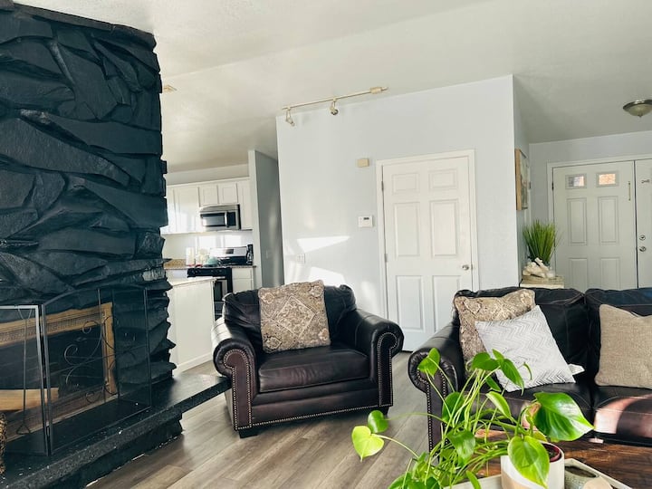 Utopia Luxury Stay - Des Moines - Des Moines, WA