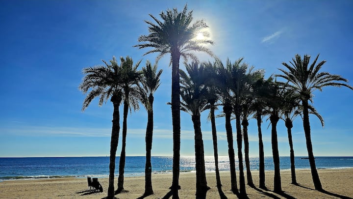 Family Beach Stay • 2 Bedroom • Fast Wi‑fi • Sunny - Villajoyosa