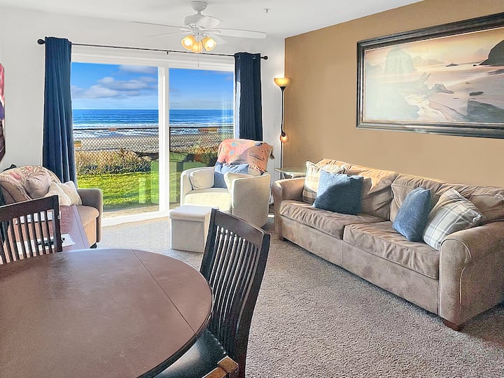Ground Floor Beachfront Condo Suite - Pool And Sau - Neskowin, OR
