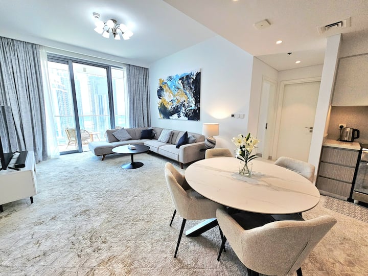 Incredible Views/ Creekside/infinity Pool - Dubai