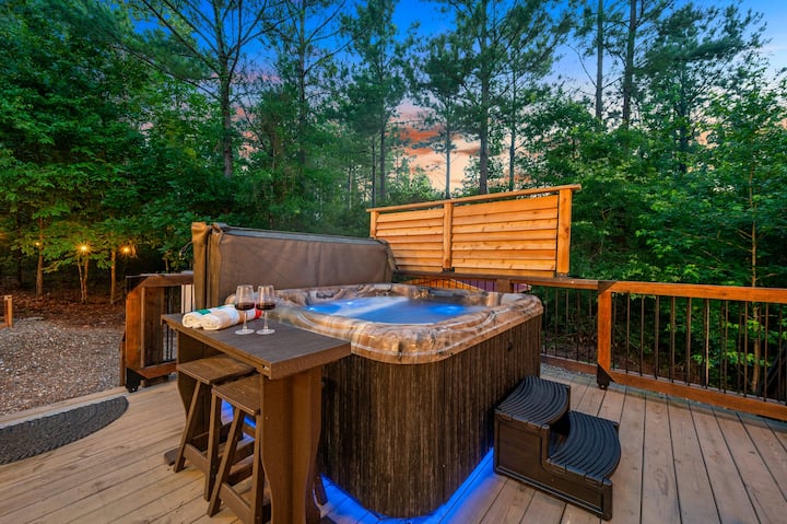 Wine & Pine Times | Sauna, Hot Tub & Fenced Yard - Broken Bow, OK