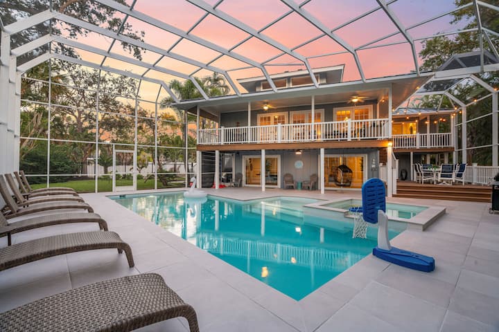 Salty Sailfish | Private Pool+hot Tub+siesta Key - Sarasota, FL