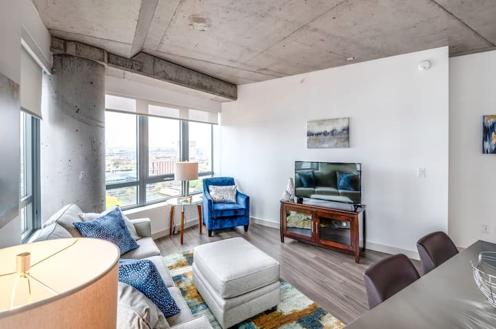 Modern Apartment W/ Terrace & Gym - Cambridge