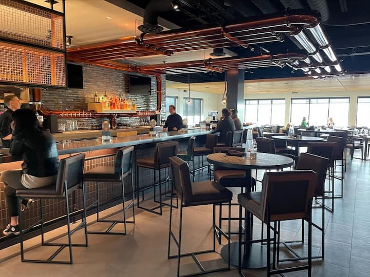 Close To 5th Avenue Mall + Restaurant & Bar - Anchorage, AK