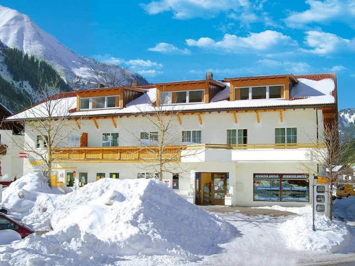 Apartment In Zugspitz Arena Near Cycle Path - Lermoos