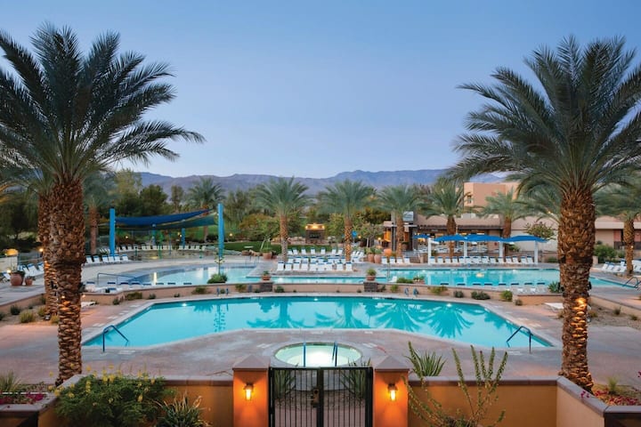 Marriott Shadow Ridge Condo 2 Bdrm Sleeps 8 - Palm Desert, CA