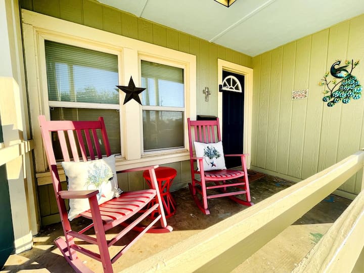 Cozy West Tx Hideaway (3 Tvs | Pet Friendly) - Abilene, TX