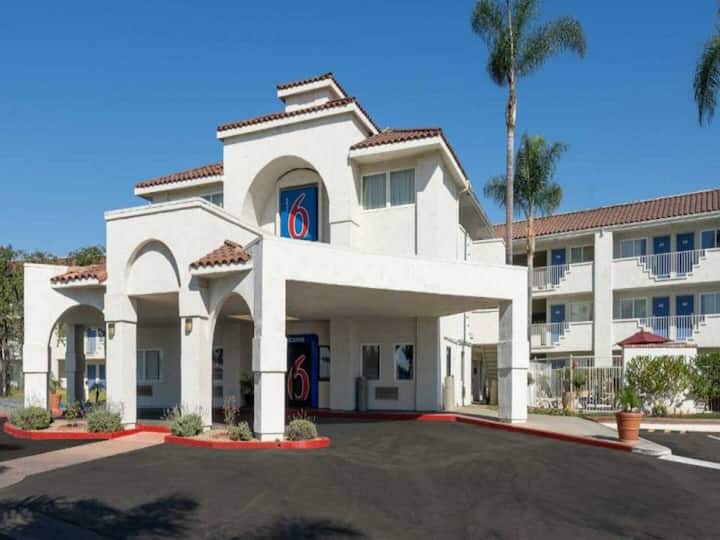 2 Lits Queen | Mini-réfrigérateur - Ventura, CA