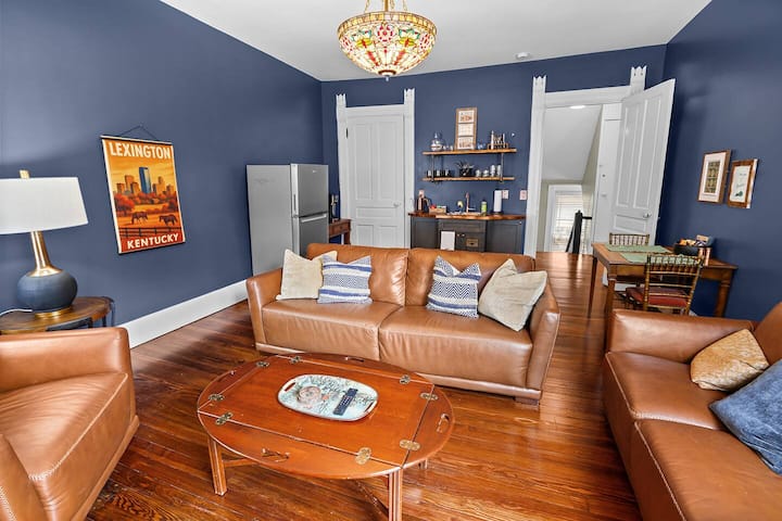 Lovely Private Suite • Walk To Rupp • Free Parking - Lexington, KY