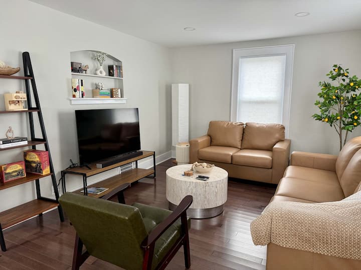 Jefferson & Grounds • 3br Steps From Hws + Hot Tub - Geneva, NY