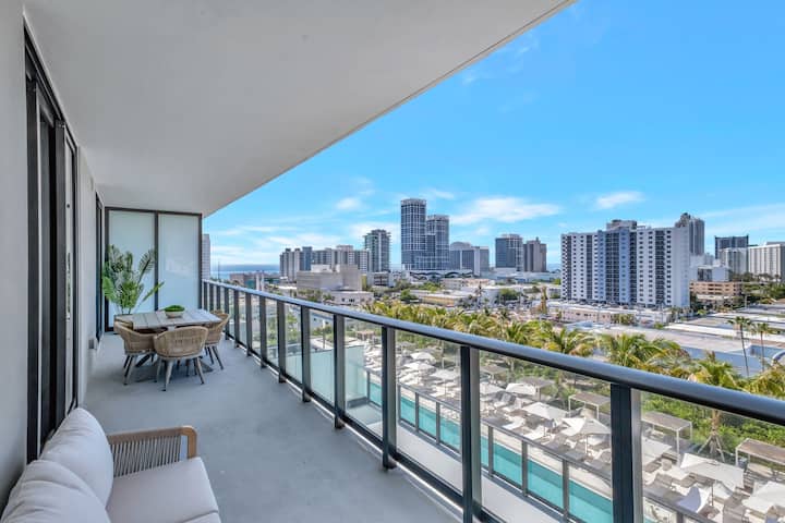 North Beach Gem Retreat - Miami Beach, FL