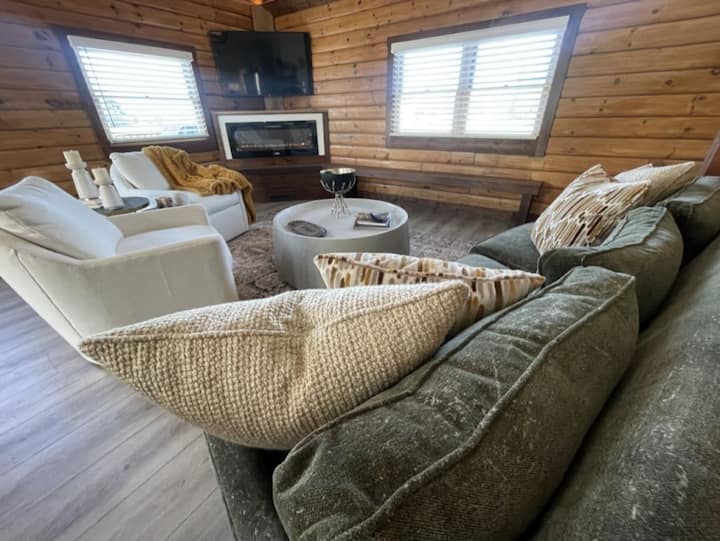 The Barton House - Luxury Mountain Chalet With Hot - Canaan Valley, WV