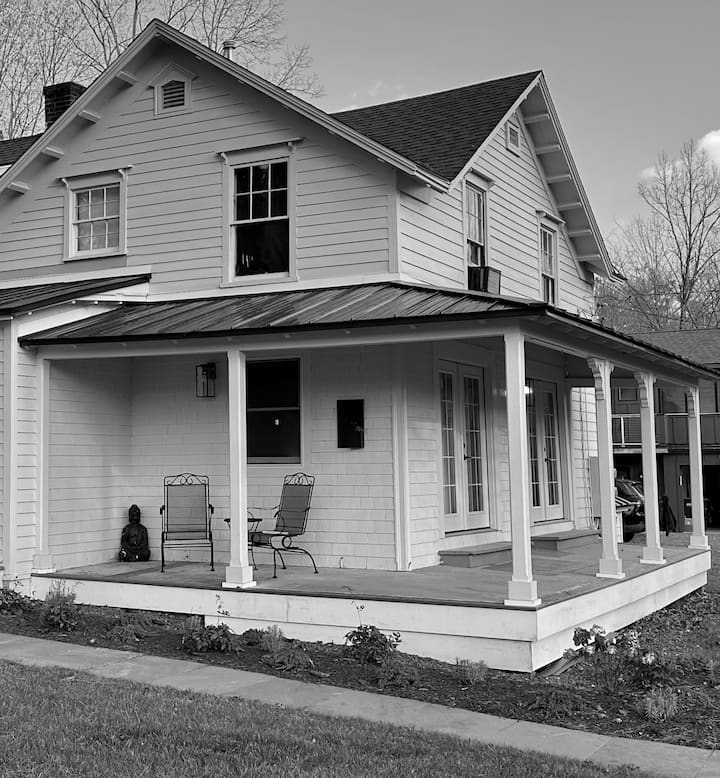 Stockbridge Escape - Stockbridge