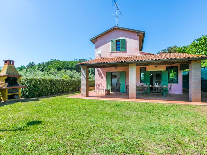 Casa Rosa By Interhome - Cecina