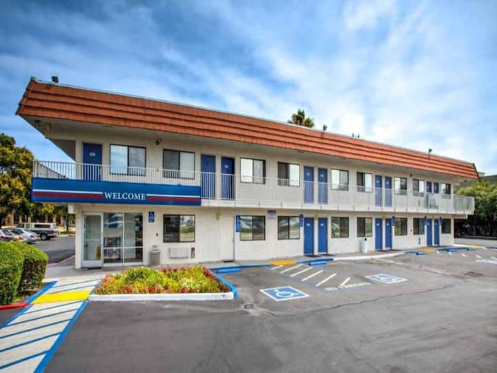 Ms6 California | 1 Lit King | - Vacaville, CA