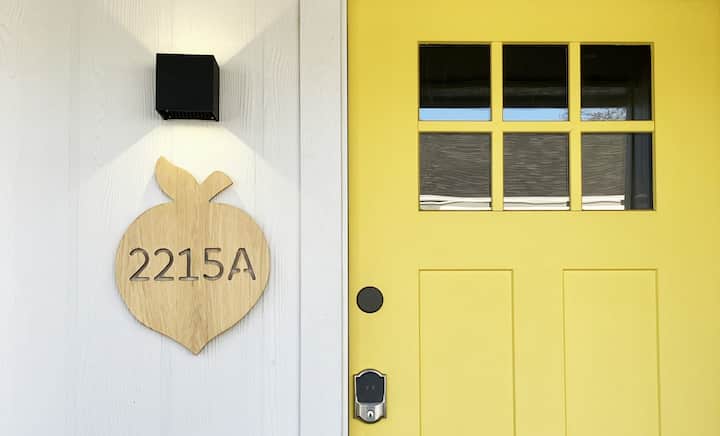 Uptown Peach ~ Pet & Kid Friendly Home ~ Sleeps 5 - 웨이코