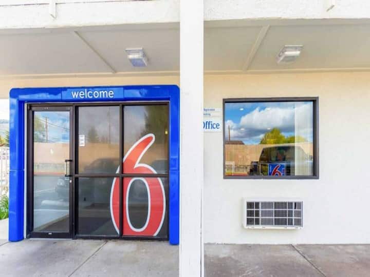 Ms6 Seattle | 1 Lit King | - Klamath Falls, OR