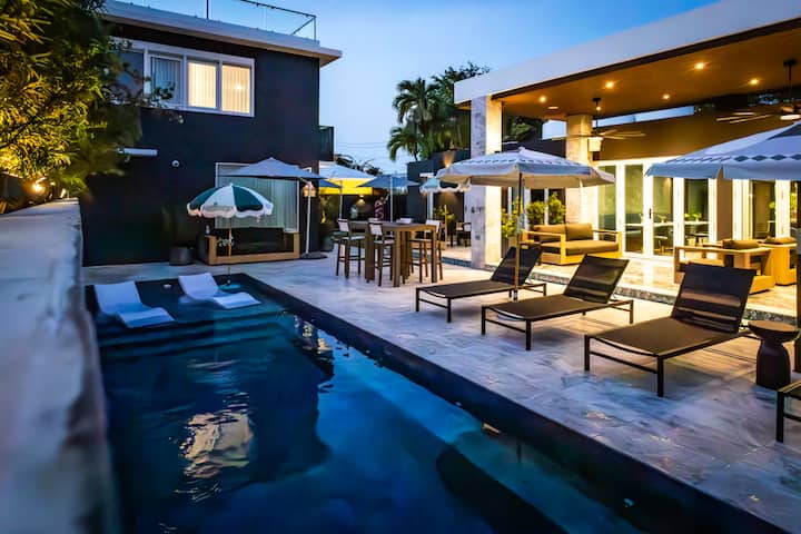 Portofino 4bd Suite +Pool | Resort Vibe Near Beach - San Juan