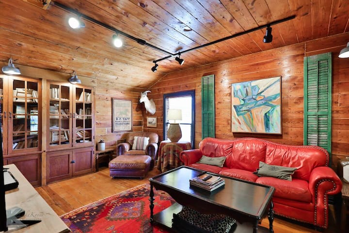 The Hayloft - A Sayles Ranch Home - Abilene, TX