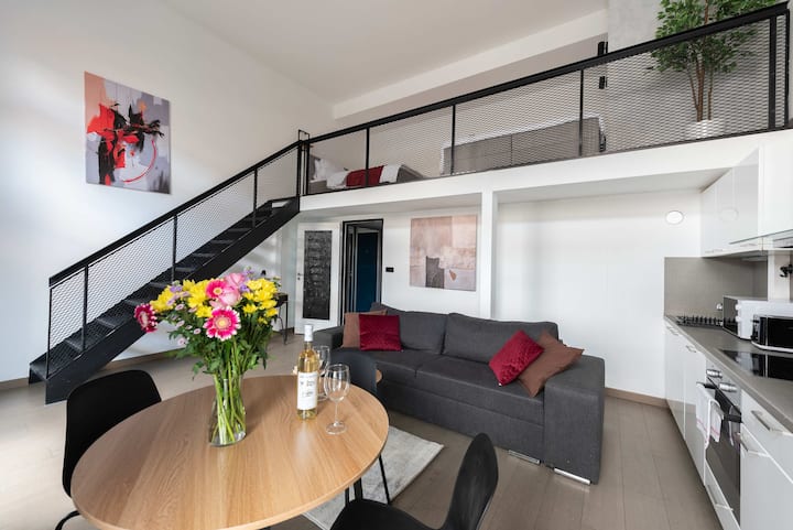 Cozy Apartment In A Modern Style - Praga