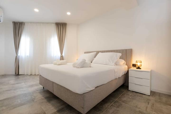 Charming 1-bedroom Apartment, Parking Included - Mali Lošinj