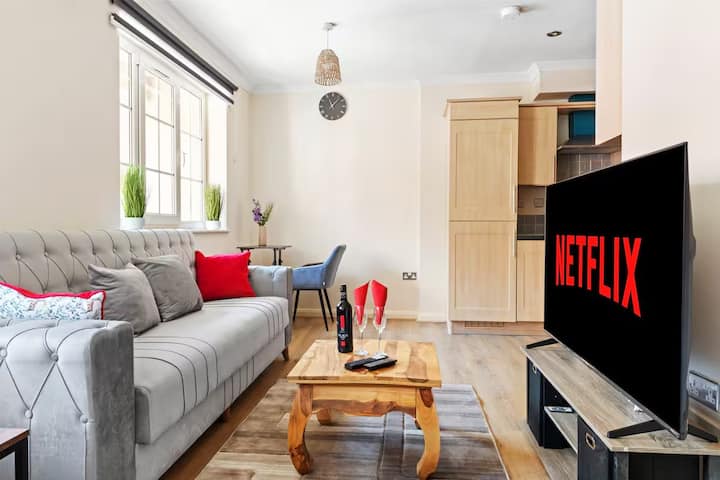 Leicester1br-wifi-modernapt-kitchen-sleeps2 - Leicester