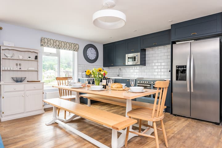 Old Barn Cottage - Noss Mayo