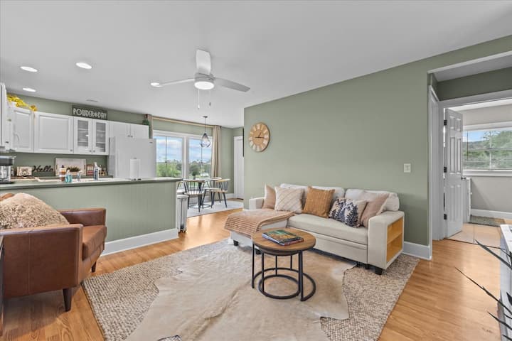 Charming 1br Near Downtown Stowe W/pond - Stowe, VT