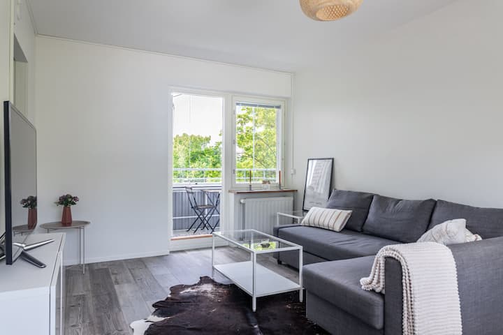 1br Apartment With Balcony & Free Private Parking - Lahti