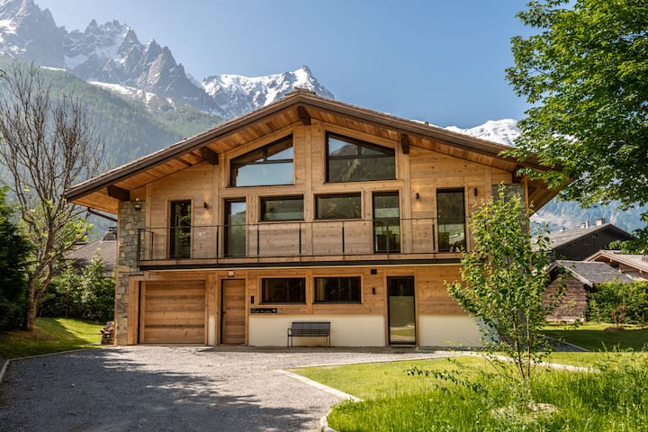Chalet Papillon - Les Praz - Sleeps 8-10 - Les Houches