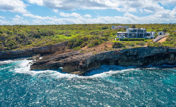 Modern Cliff Side Villa With Private Pool - Anguilla