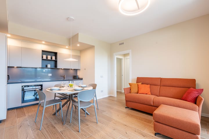Light Garden-luxury Apartment With Private Parking - Monza