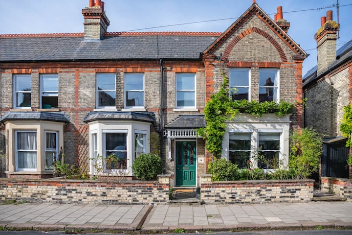 5 Bed Period House In Historic Heart Of Cambridge - Cambridge