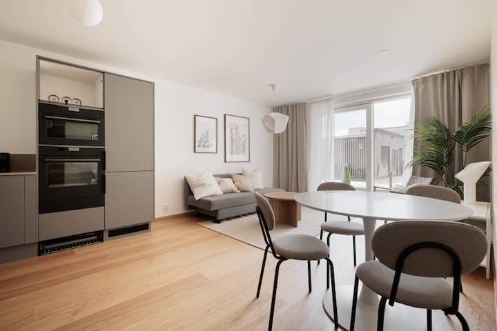 Sleek City Base W/ Private Patio - Stockholm