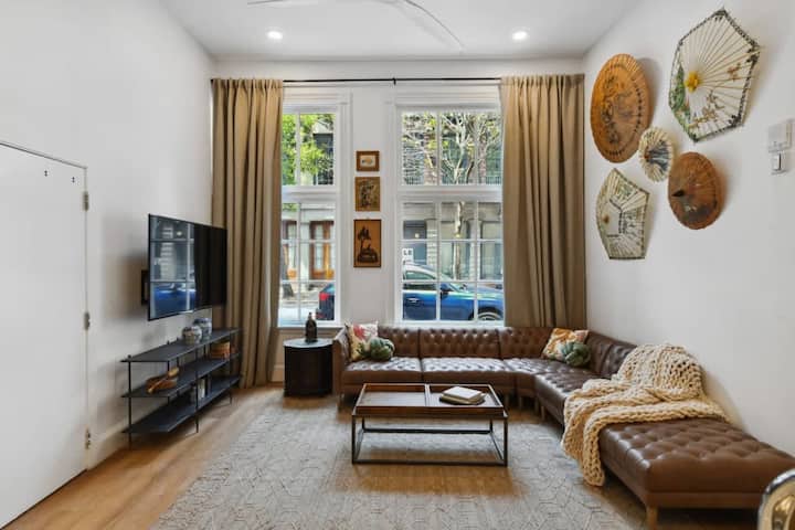 Modern Cbd Hotel Suites | Near French Quarter - New Orleans, LA