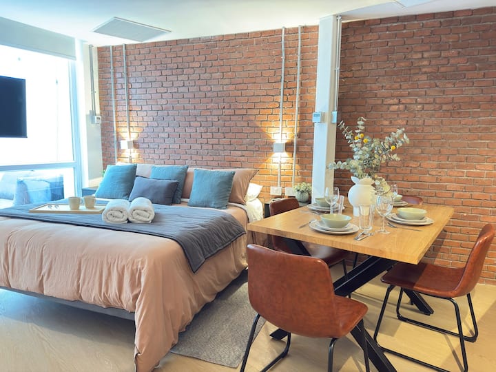 Hom I Business & Family: King Bed + Ac | Lastarria - Santiago